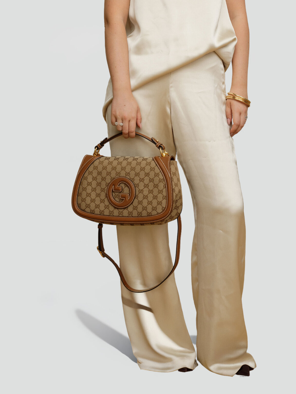 LUXURA - Cumpara si vinde genti si accesorii de designeri